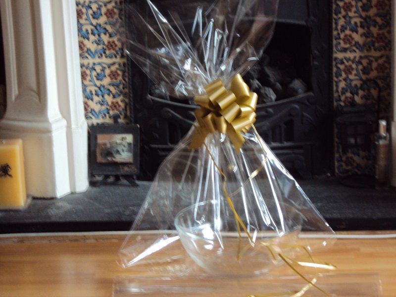 JEMPAK UK 14 x 24 Small Size cellophane basket bags with GOLD pull bow for gift packaging hamper making Pack of 4